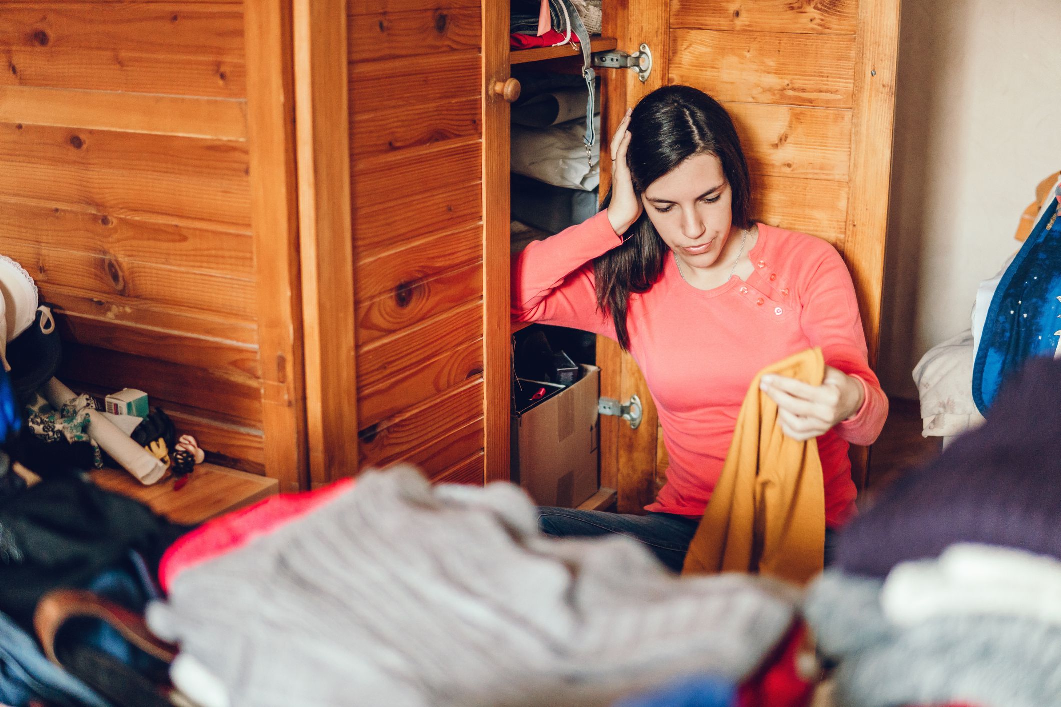 A Decluttering Guide For Busy Schedules | Fortress-Secure Mini-Storage