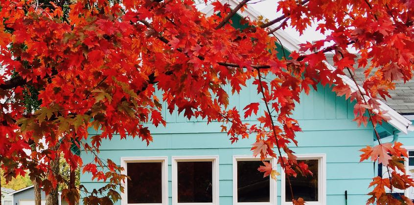 The Five Best Small Towns to Move to if You Love Fall | Storagefront