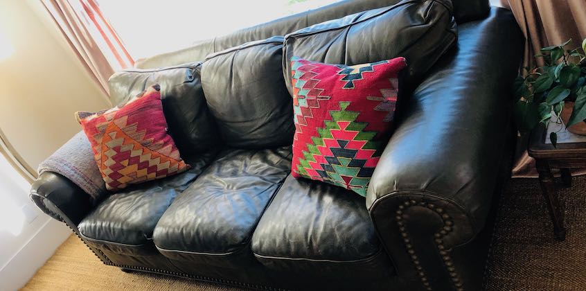 How to Move and Store a Sofa | Storagefront